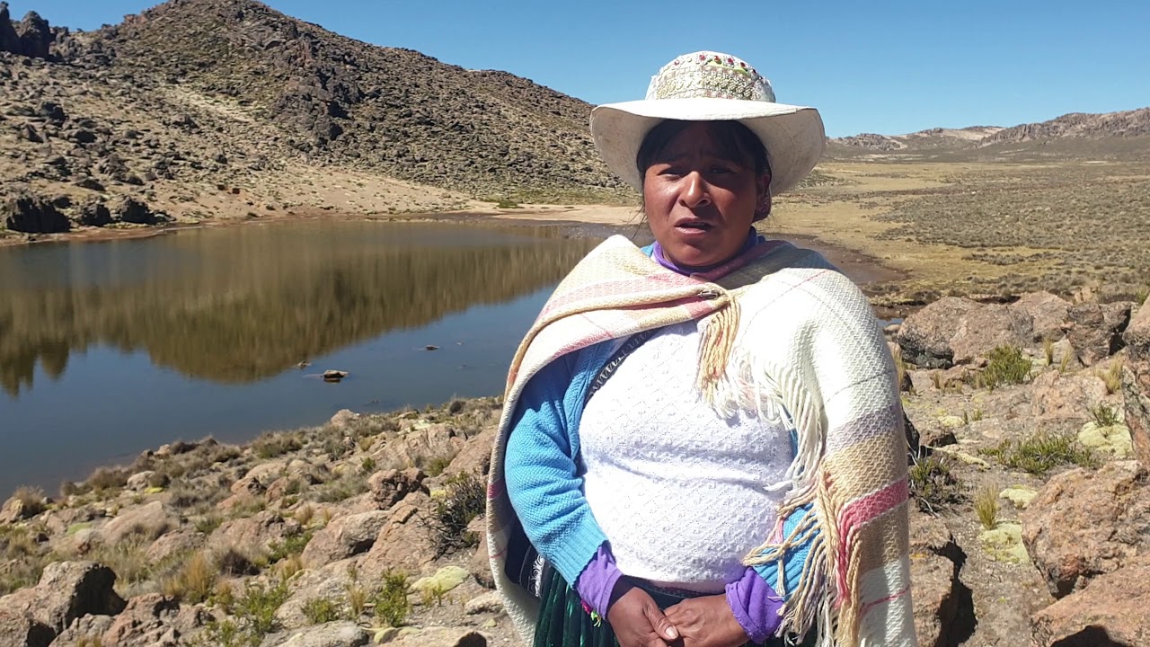 Flor Mamani explica la importancia del agua para su familia - YouTube