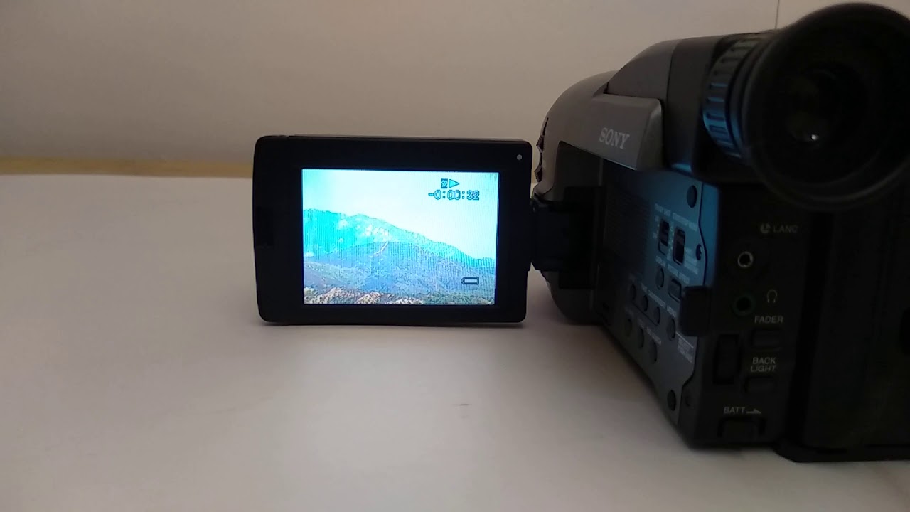 Sony CCD TRV 52 - YouTube