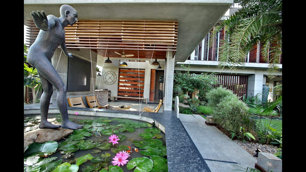 ACE HOUSE, ANAND. - YouTube