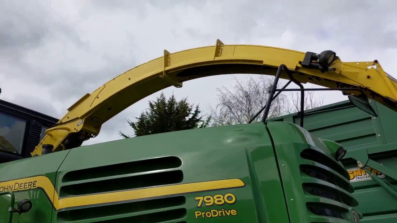 John Deere 7980 4WD Pro Drive Forage Harvester - YouTube
