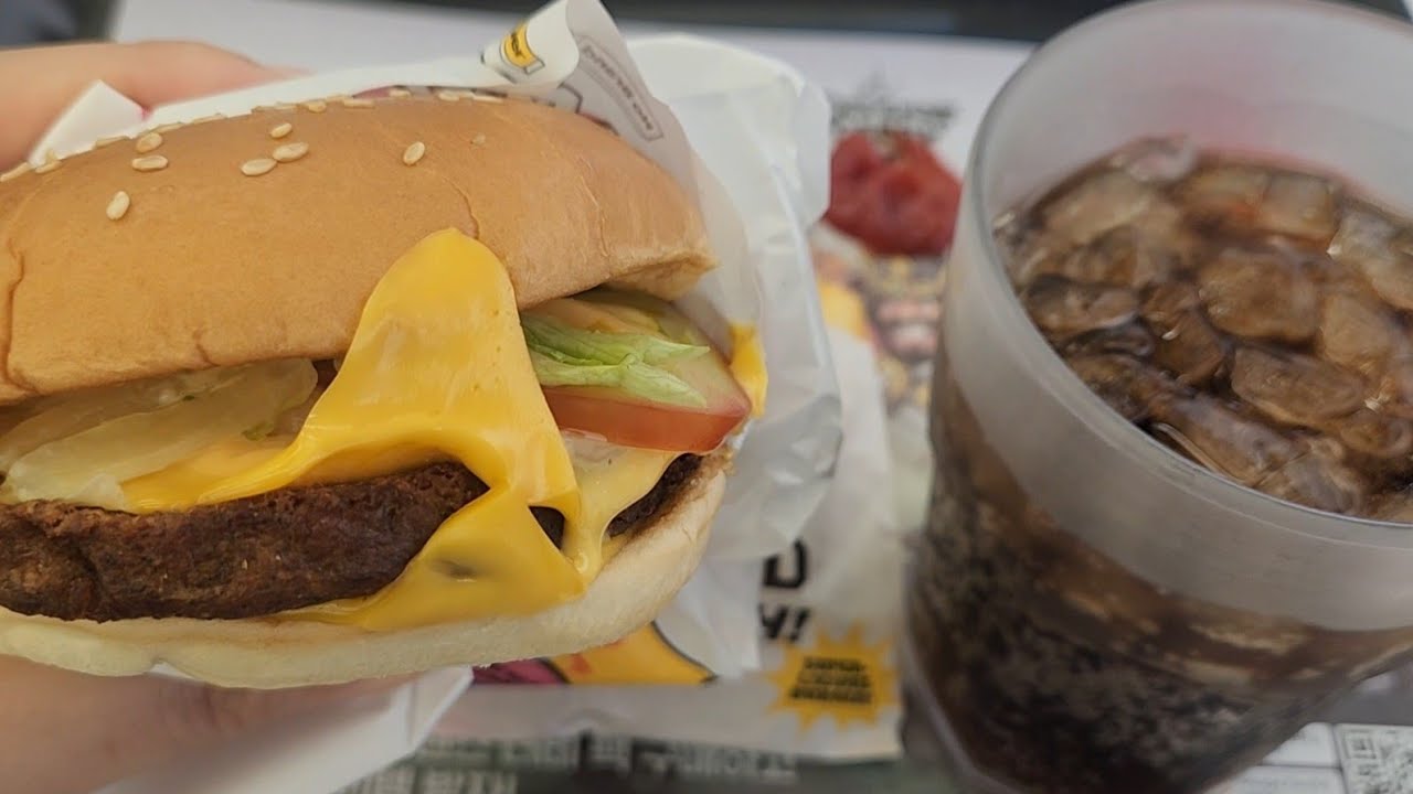 직장인 점심, 고터 노브랜드버거, 베러 시그니쳐세트 Cheeseburger set - YouTube