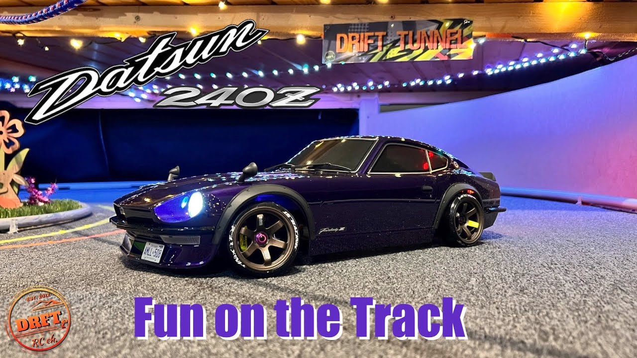 Datsun 240Z - fun on the Drift Track - YouTube
