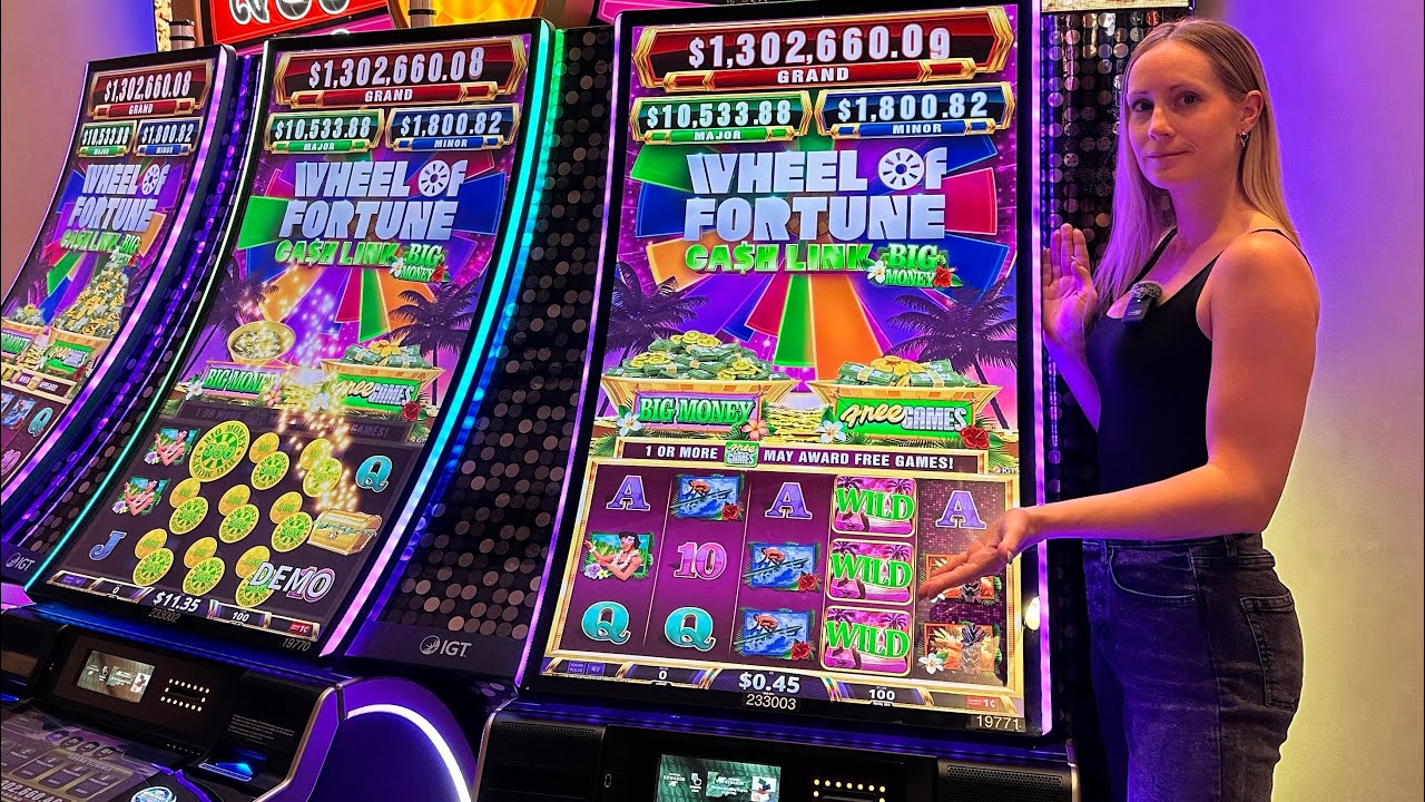 Taking the Wheel of Fortune Cash Link Big Money for a SPIN! - YouTube