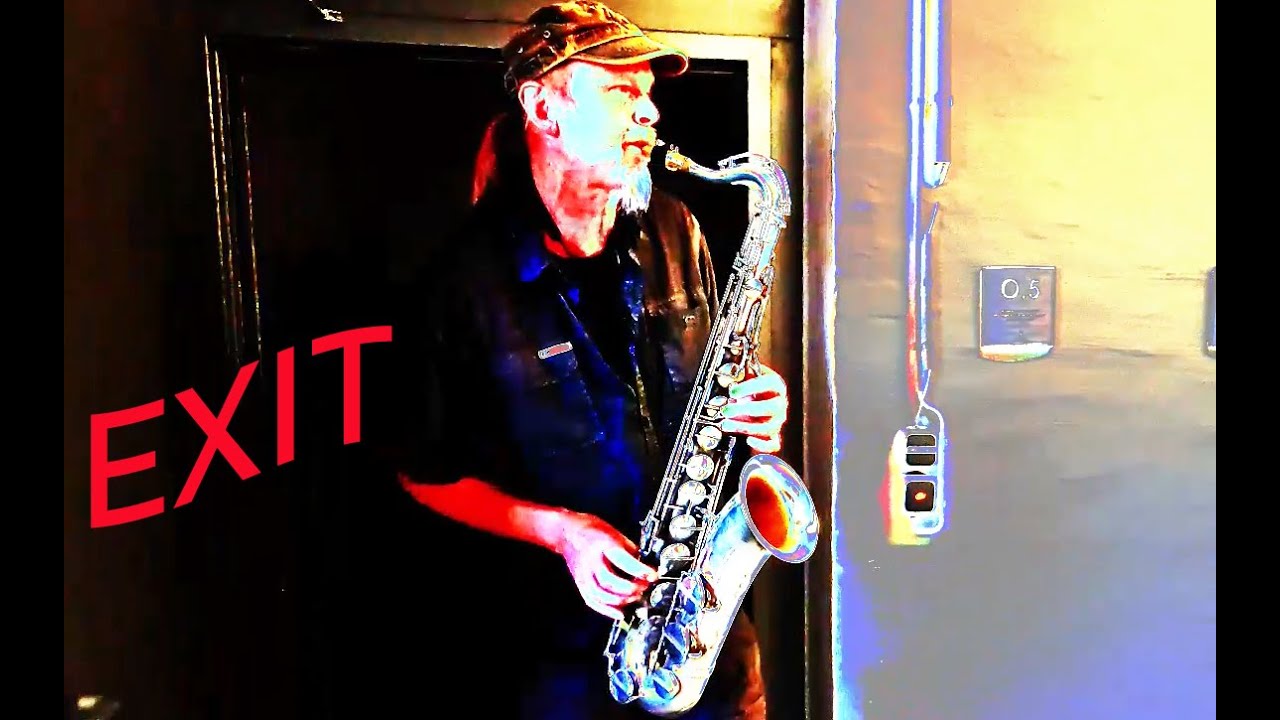 Saxophone & strange great bass drum in the EXIT | Armin Küpper - YouTube