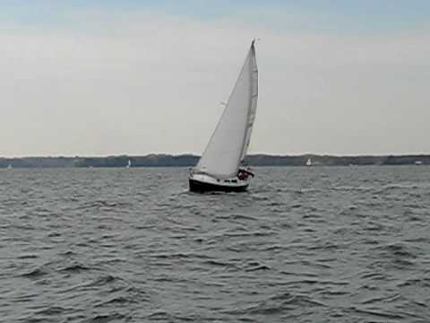 Single Handed Sailing - YouTube