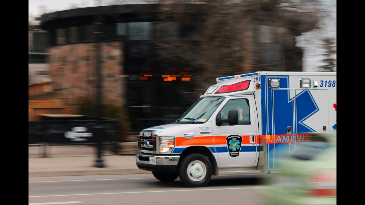Ambulance siren distant - [HD] Sound Effect - YouTube