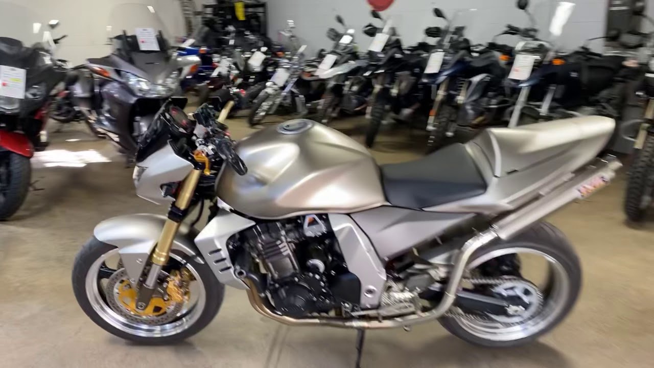 2005 Kawasaki Z1000 M31595 - YouTube