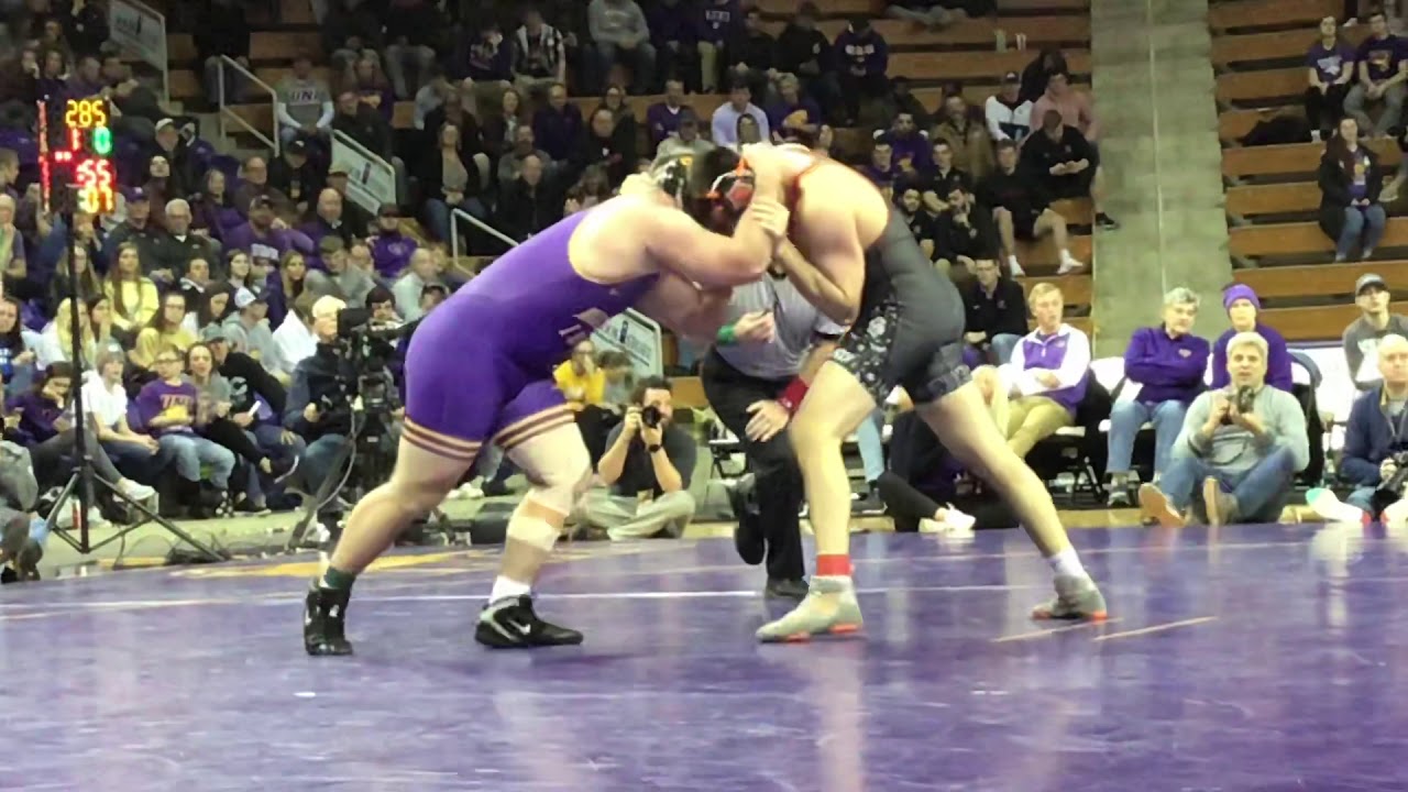 Carter Isley (UNI) vs Cornelius Putnam (OK state) - YouTube