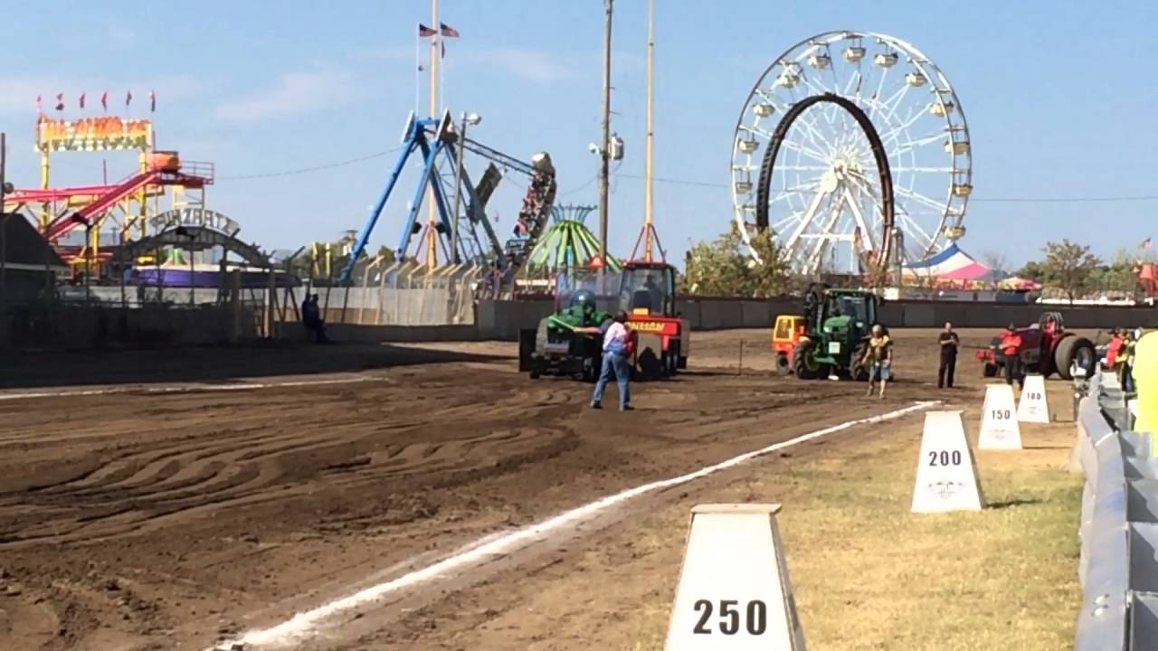 LSS Green Lightning tractor pull, Kansas State Fair 2015 - YouTube