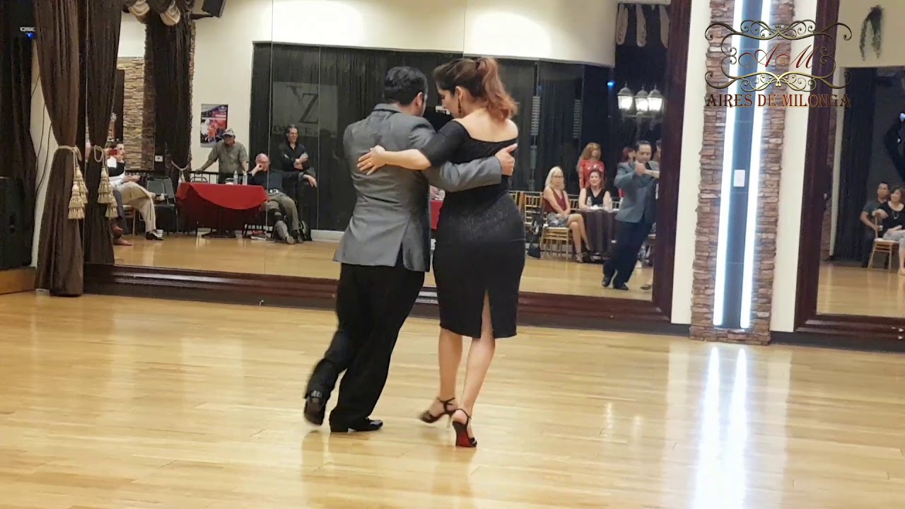 Colombianos en Las Vegas exponiendo su show de tango. - YouTube