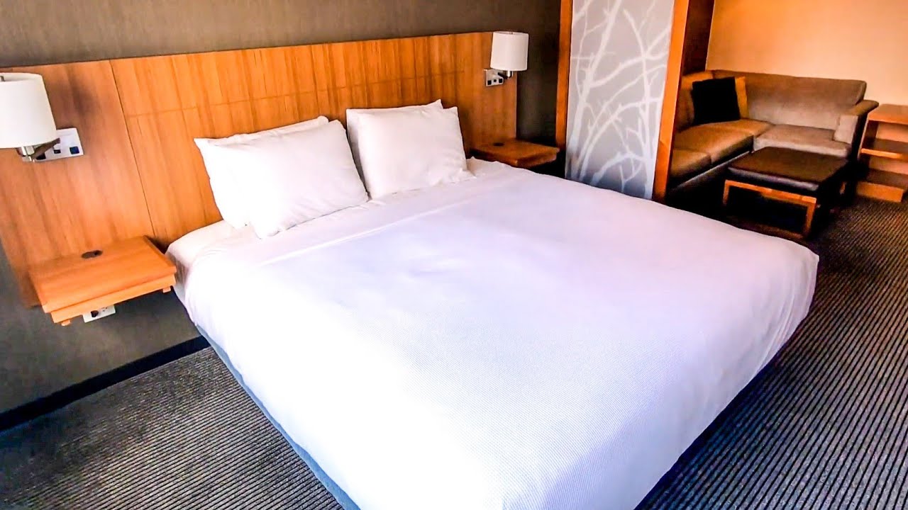 Hyatt Place Flushing/LaGuardia Airport - Room 511 - YouTube