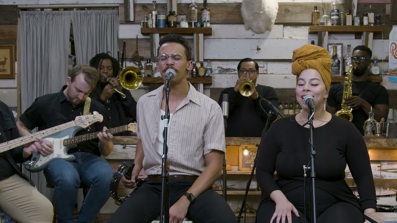 Micah Edwards - Jean Leon (Live) - YouTube