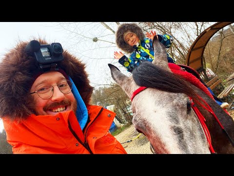 Vefa İlk Defa Ata Biniyor Hem de TEK BAŞINA!