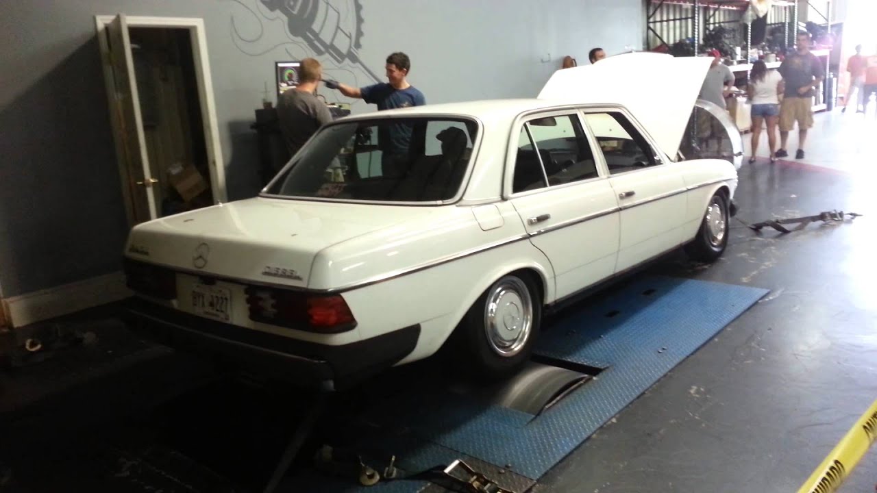 81 Mercedes 240D Dyno Run - YouTube