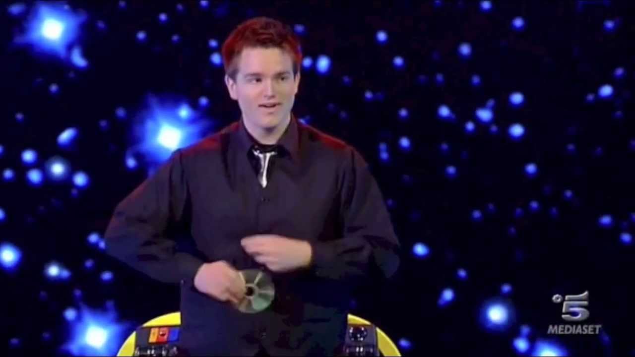 Magician Eric Giliam - YouTube