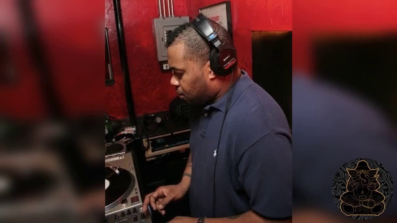 Derrick Carter- February 2003 dj recording, location unknown - YouTube