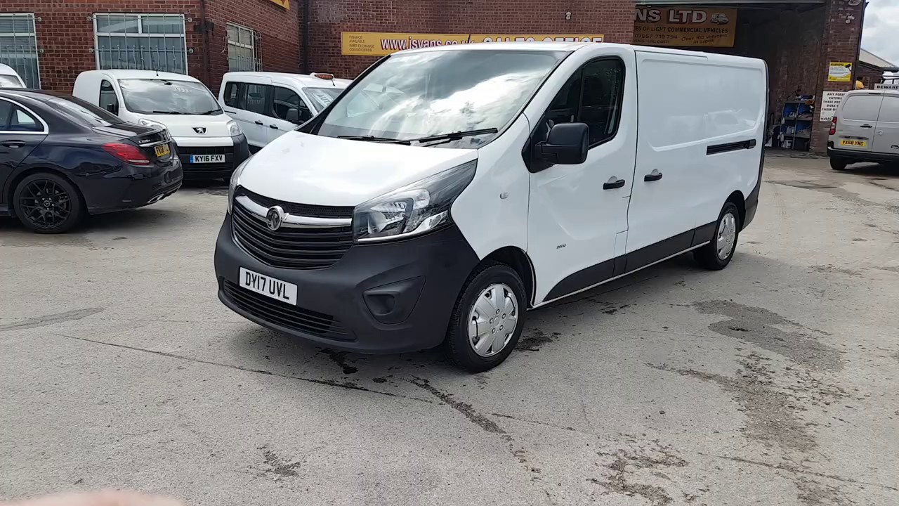 Vauxhall vivaro lwb. Van - YouTube