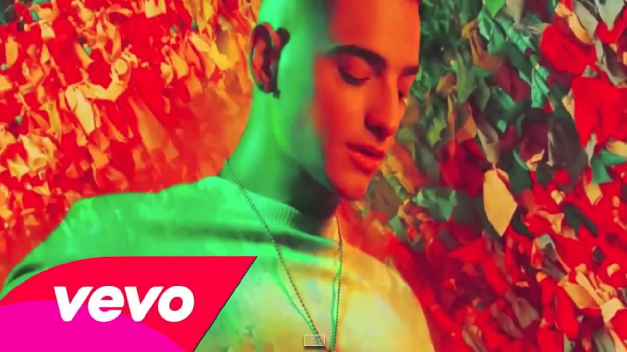 Maluma Carnaval Video Oficial ® 2014 - YouTube