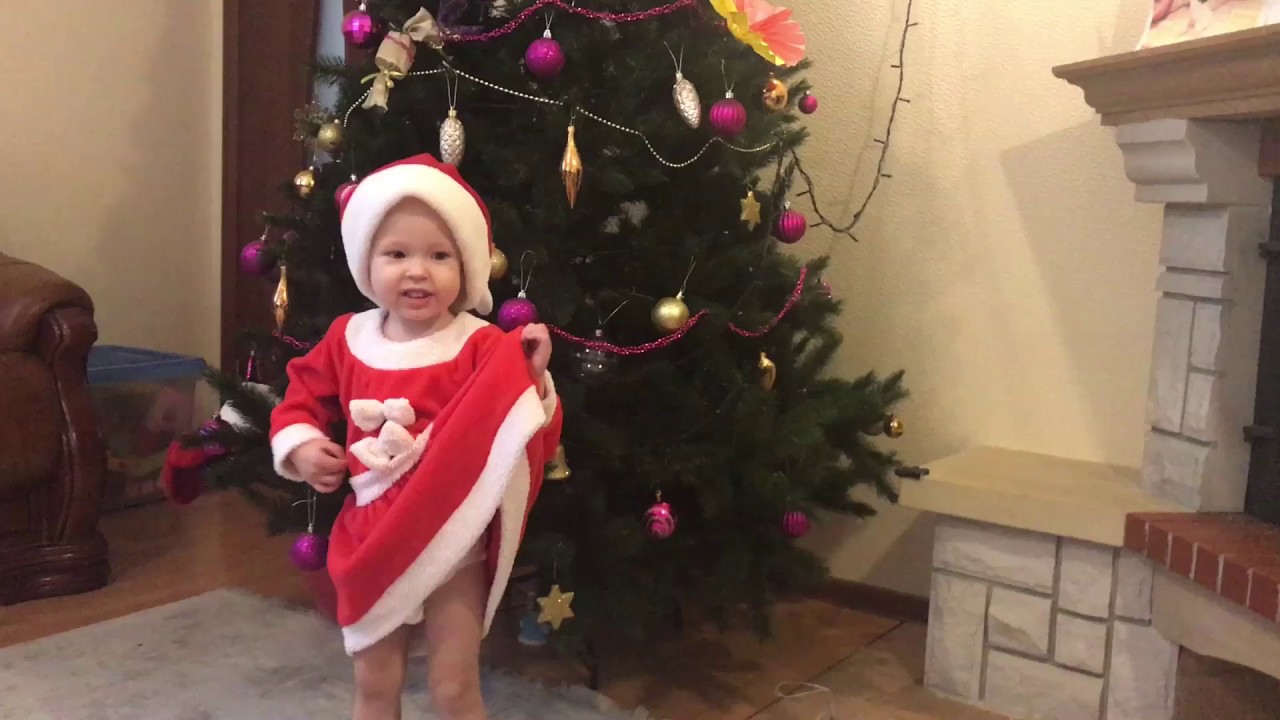 Новогодний стишок от малышки Лизы. Елочка гори. Стих для Деда Мороза ...