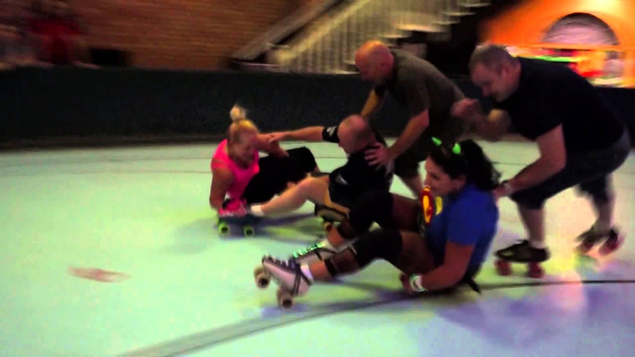 Tandems and Chariots at Laverton Roller Skating Rink - YouTube