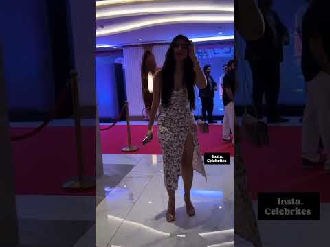 Nazila Sitaishi spotted last night!#nazilasitaishi #nazila #munawarfaruqui