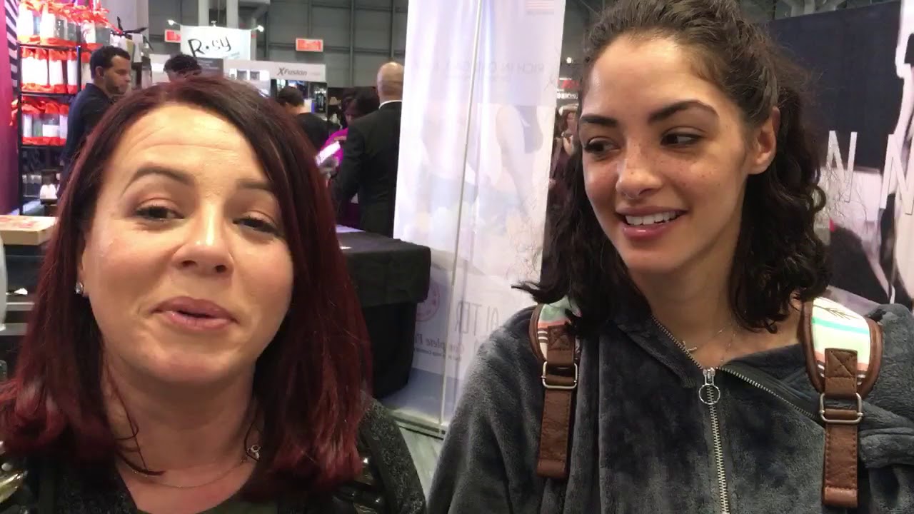 Ashley and Marissa's Shark Fin Shears Testimonial - YouTube