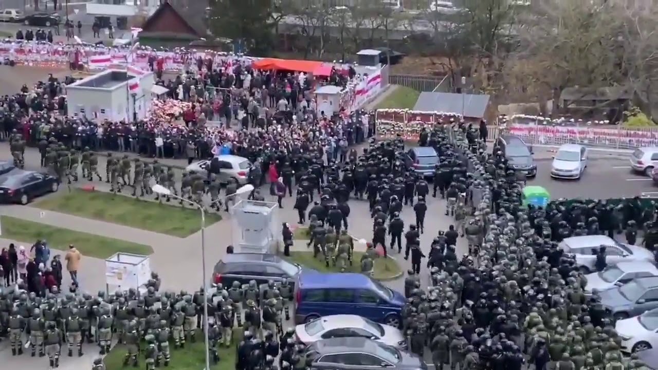 1120 bneVideo Belarus protest OMON gatehr on Peremen square changes ...