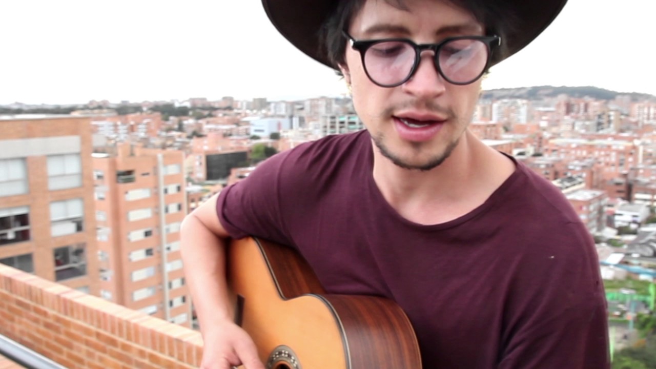 Reel Actor-Cantante Felipe Bernedette - YouTube