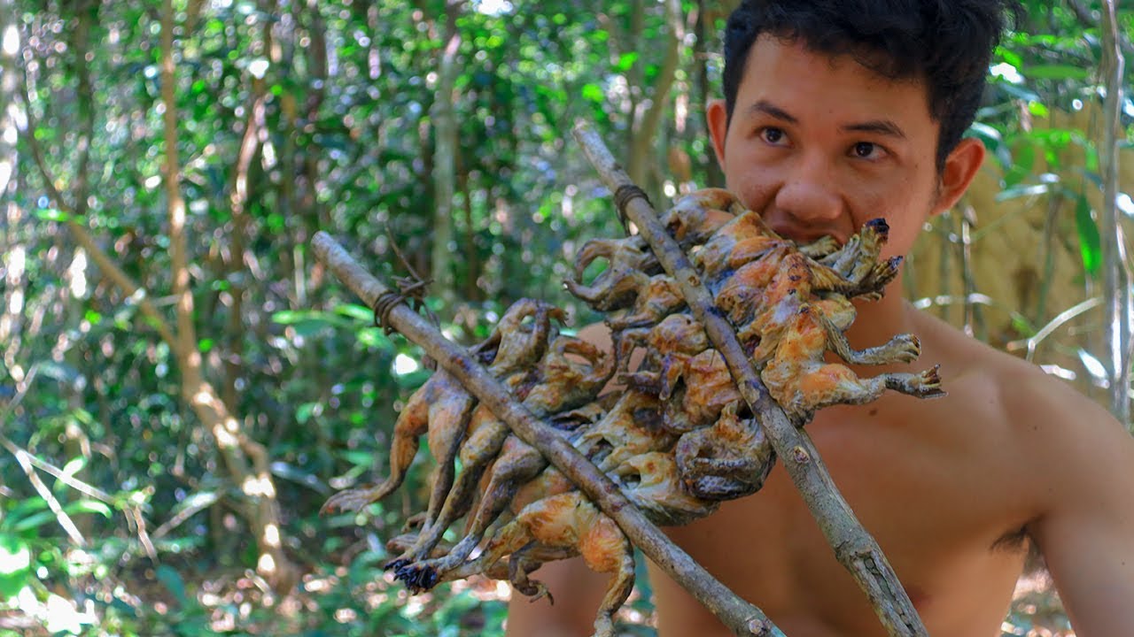 Roasted Yummy Frog With Secret Sauce In Forest - YouTube