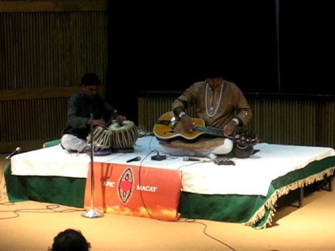 Salil Bhatt - Live in Concert at IIMB - YouTube