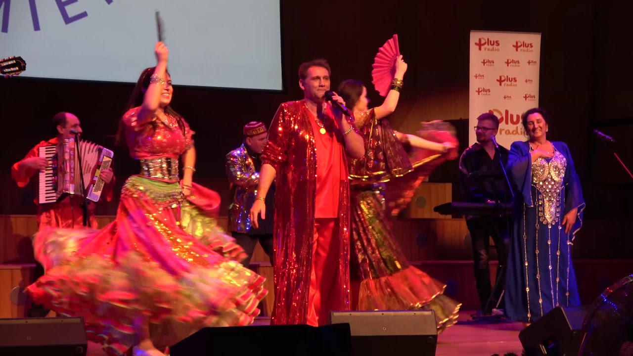 Cygański zespół Bogdan Trojanek&Terne Roma w Filharmonii Koszalińskiej ...