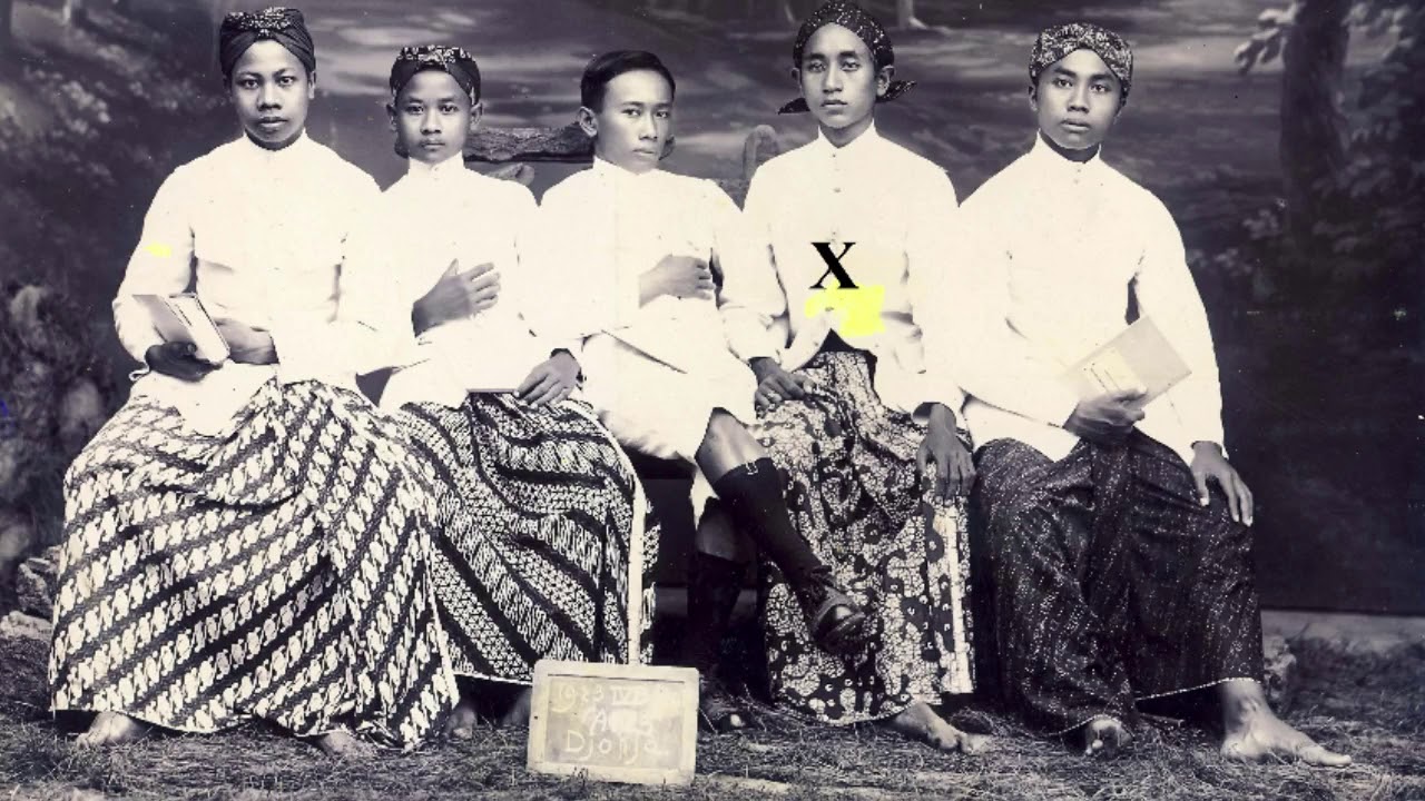 Jong Java - Tri Koro Darmo - YouTube