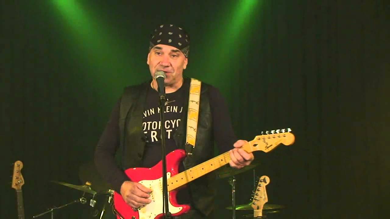 Minko_Dire_Straits_Tribute_Mix - YouTube