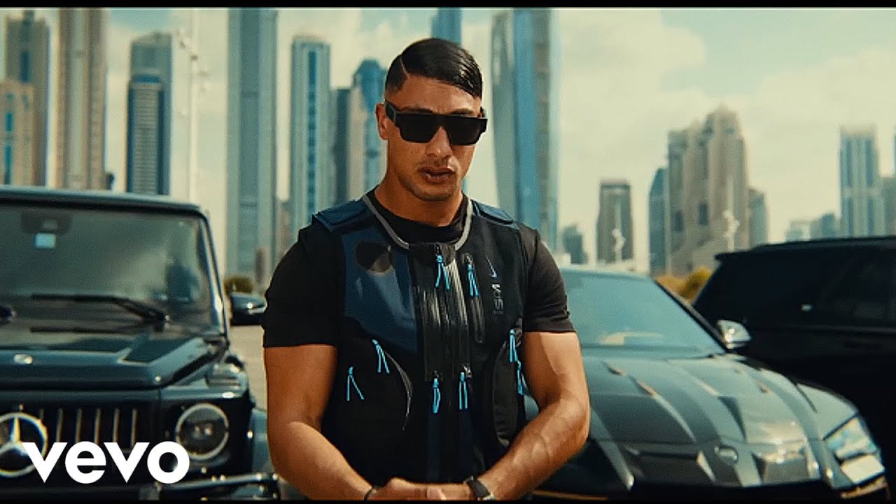 Maes - Criminel (ft. ZKR) (Clip Officiel) 2025 - YouTube