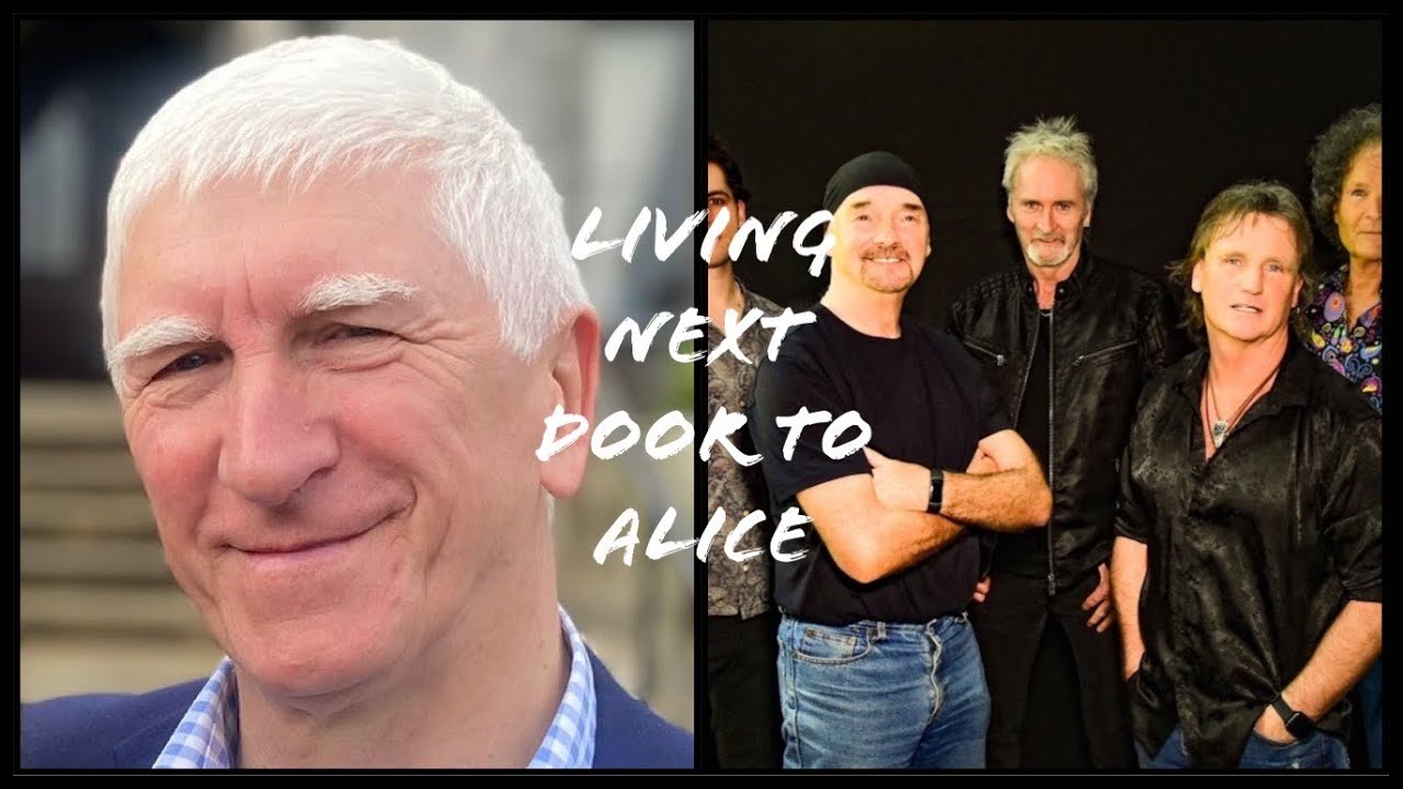 LIVING NEXT DOOR TO ALICE - Smokie - recorded live @colinwardale - YouTube