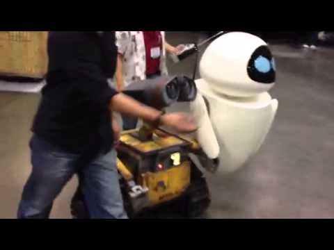 Real life wall-e & eva - YouTube