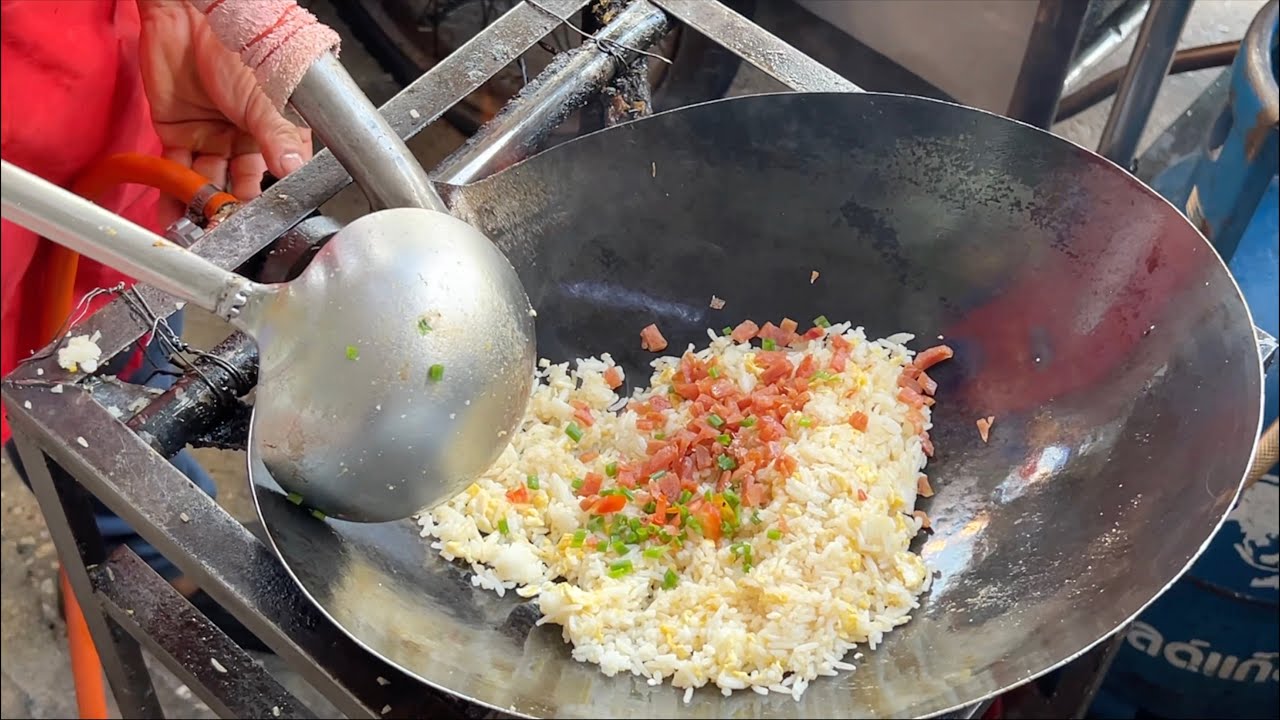 Hunger! Egg Fried Rice Crazy Skills - Thai Street Food - YouTube