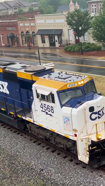 CSXT 4568 OLS leading M647 in Acworth - YouTube