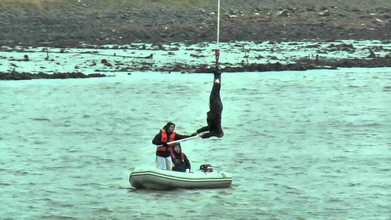 Graeme's birthday Bungy Jump - YouTube