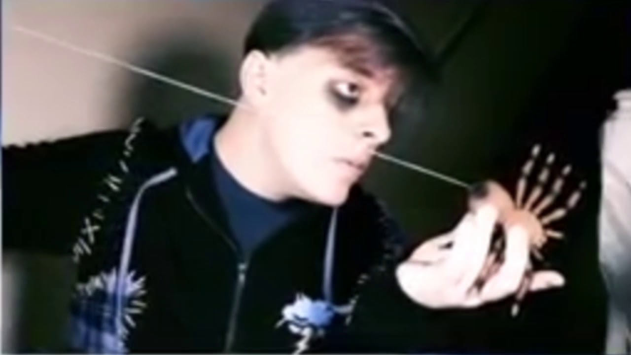 The Deceit End Card Scene {Zoomed In} - YouTube