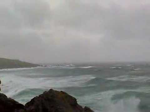 Storm in St Ives (Cornwall) - YouTube