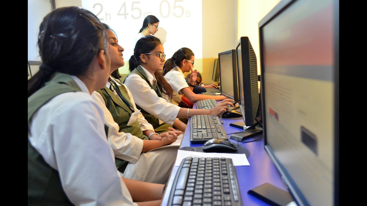 GCC Hack Day 2015 - YouTube