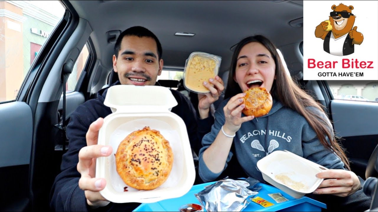 Unique Burgers & Chicken Sandwiches! (Bear Bitez) | Food Review - YouTube