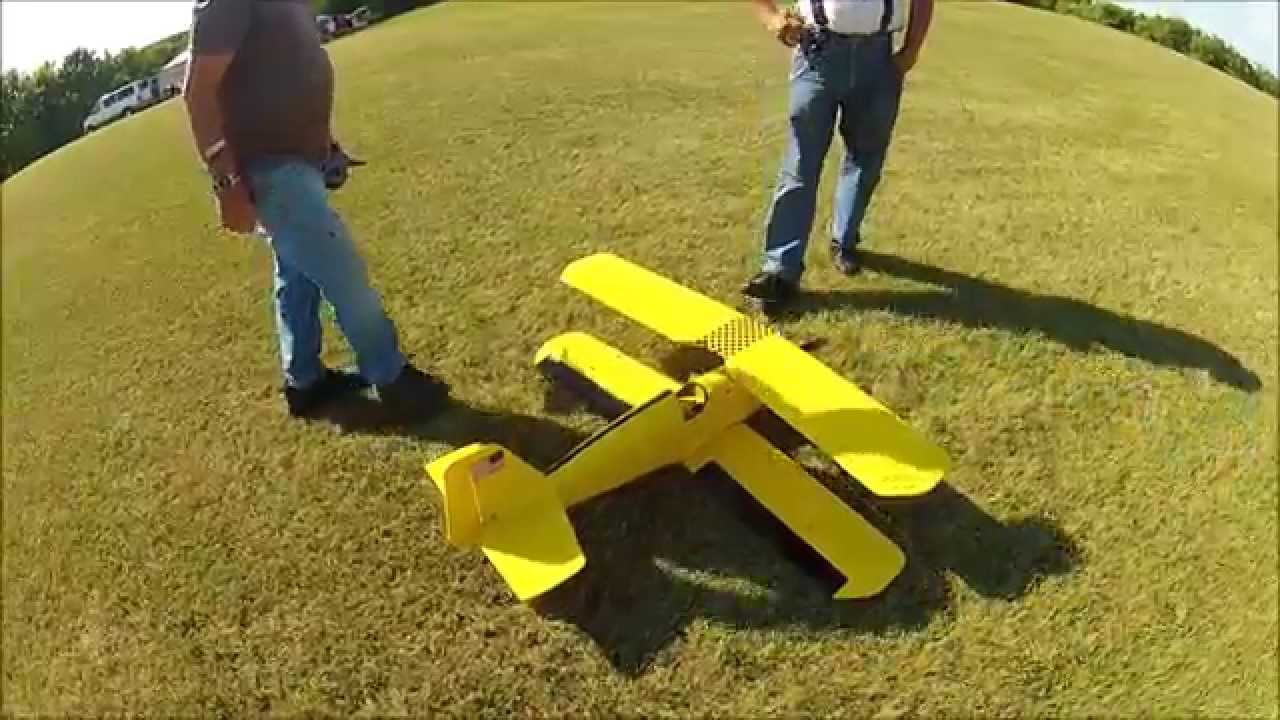 Andrews Aeromaster CRASH on Takeoff RC Airplane Biplane - YouTube