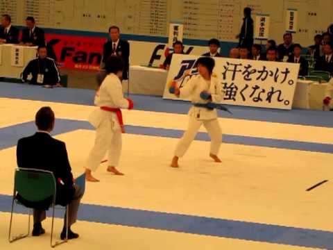 Miki Kobayashi vs. Yuuri Kaneko 3rd round at the 40th All-japan Karate-do championships #kumite