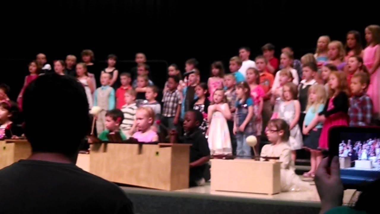 Fae and Ava concert at school(4) - YouTube