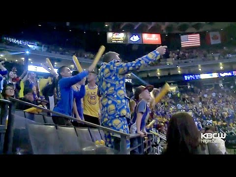 Warriors Fans Cheer Team, Boo Officiating In Game 4 Defeat - YouTube