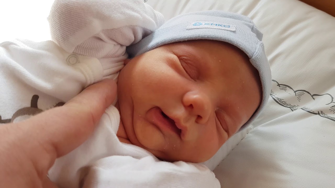 Bad daddy wakes up baby boy - YouTube