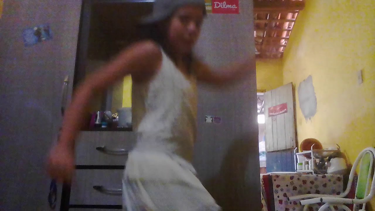 Menina DanÇando Youtube
