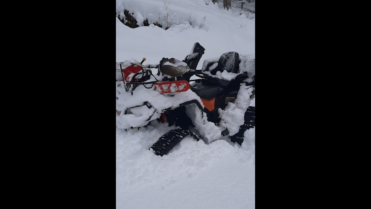 Apache 360 tracks in 30" of Snow .!!! - YouTube